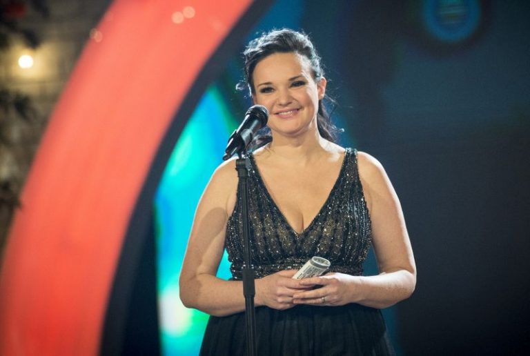 Alenka Gotar predstavila pesem, ki so jo zavrnili za Emo 2020 ...