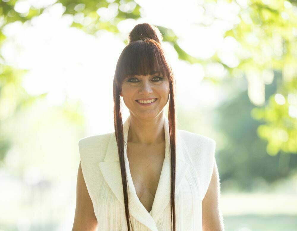 Sendi: V petkah sem hodila po tračnicah – Evrovizija.com