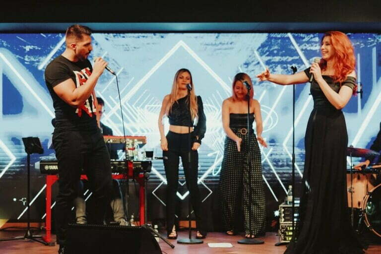 'Božična' Eva Boto: Tako srečna in ponosna sem na ta projekt